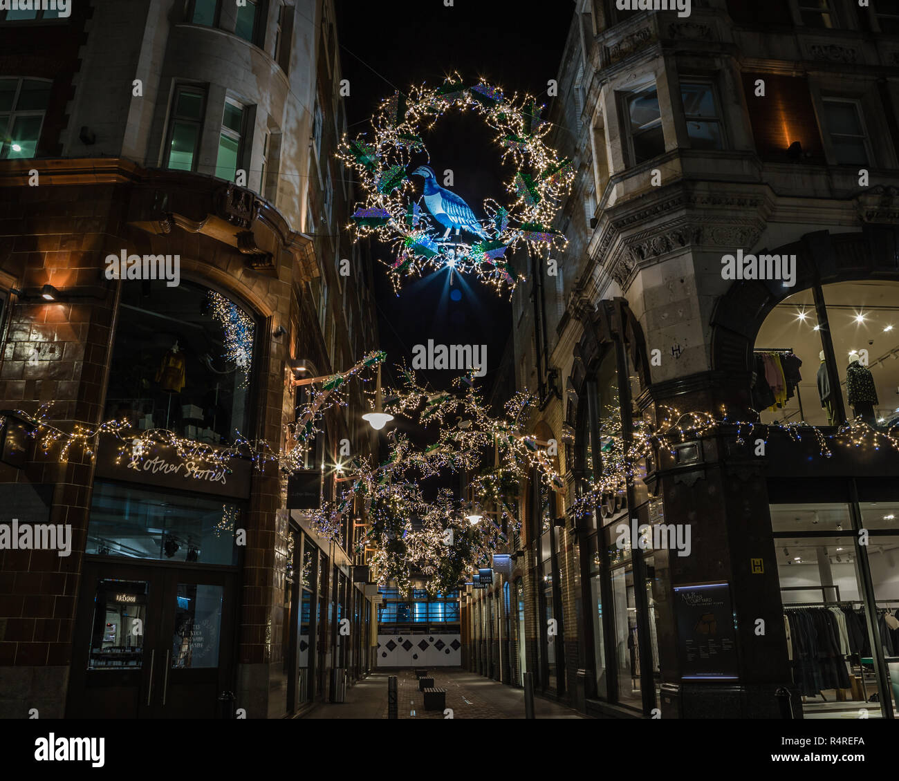 Twinkling london christmas lights hi-res stock photography and images ...