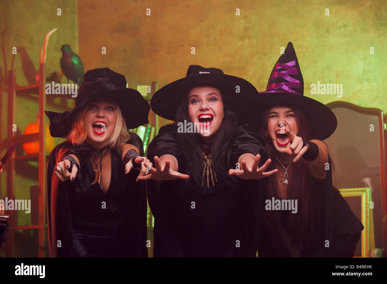 Three Witches High Resolution Stock Photography and Images - Alamy