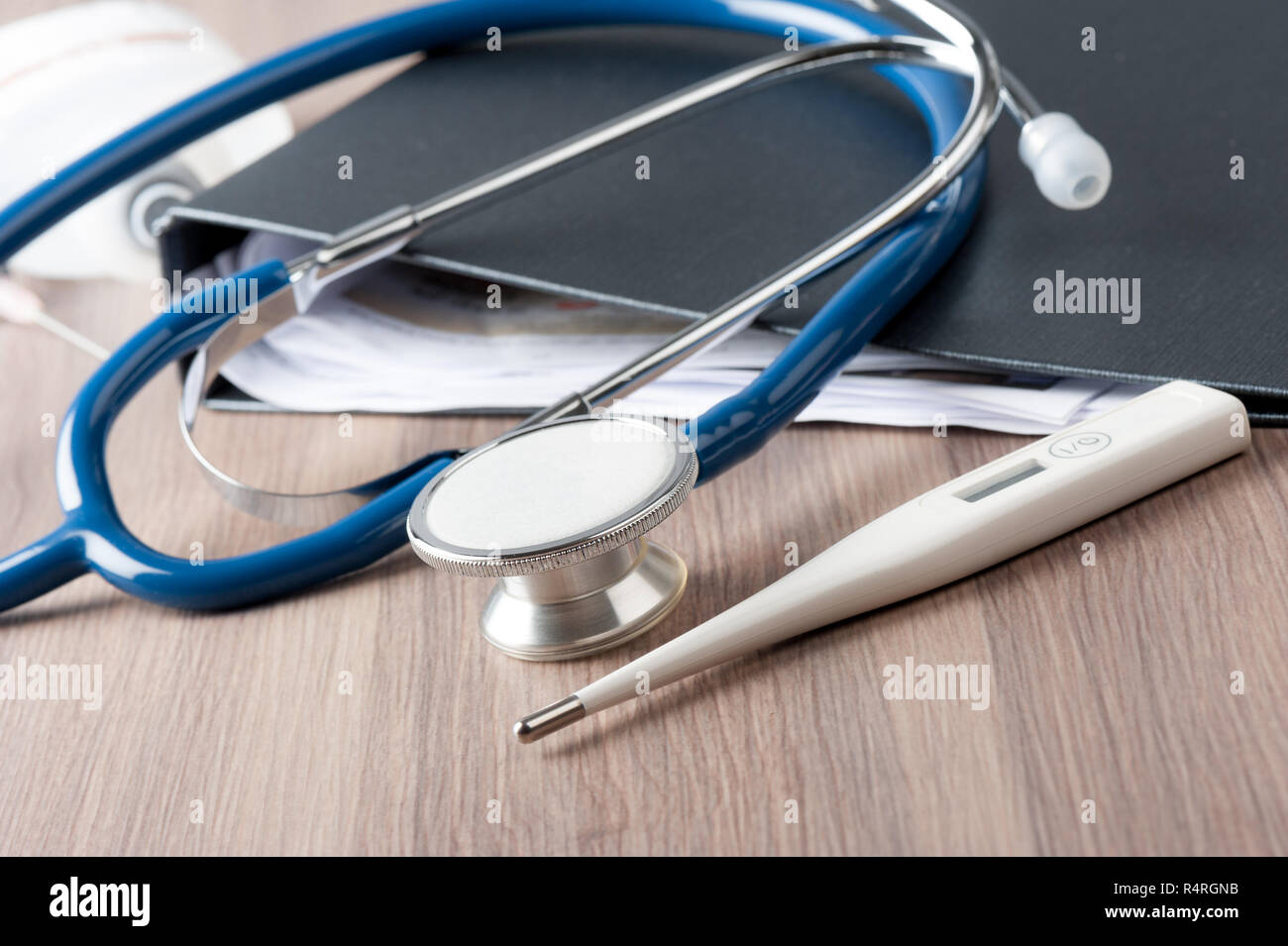 Doctor table tools medical hi-res stock photography and images - Alamy