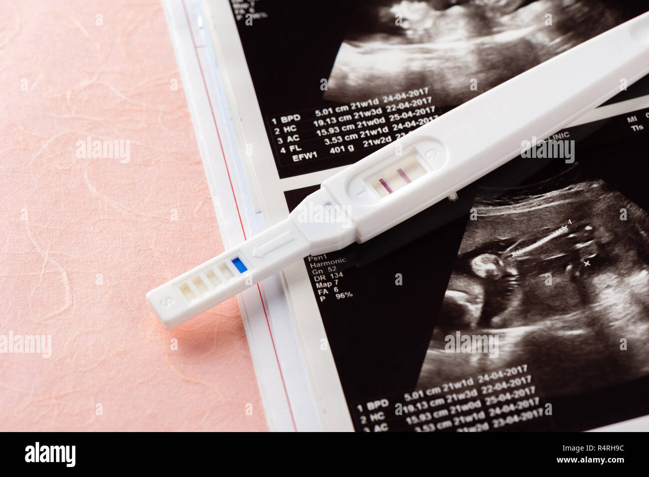closeup pregnancy test with positive pregnant Stock Photo - Alamy