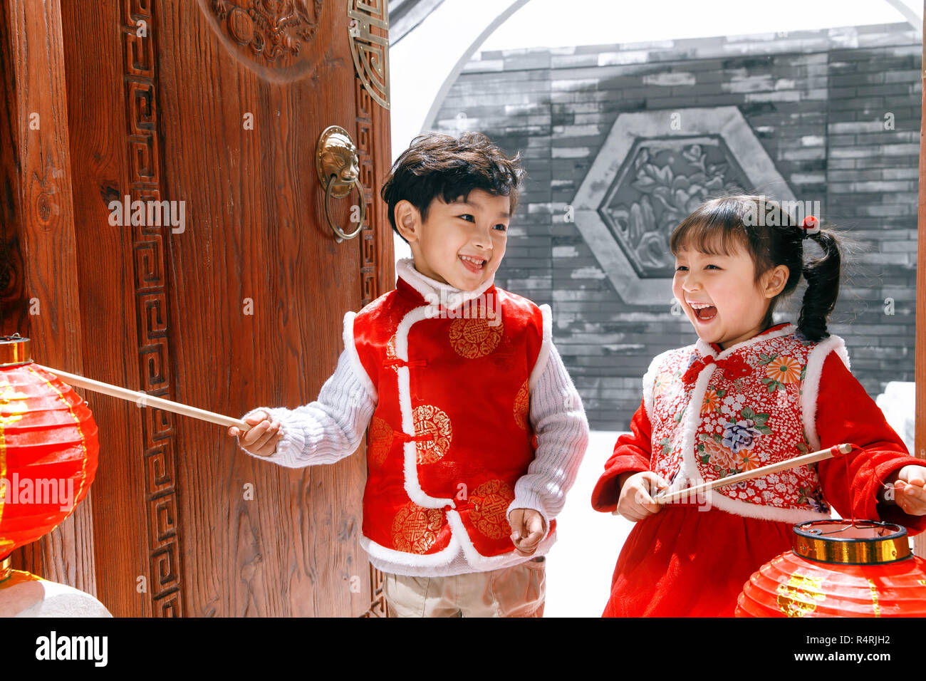 Happy boys and girls to celebrate the New Year Stock Photo - Alamy