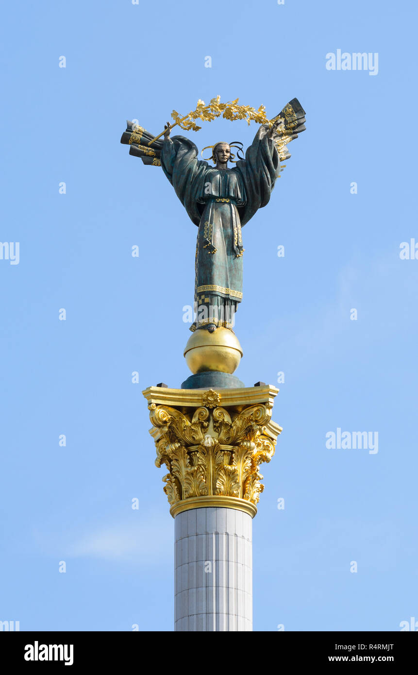 Independence monument in Kiev, Ukraine Stock Photo - Alamy