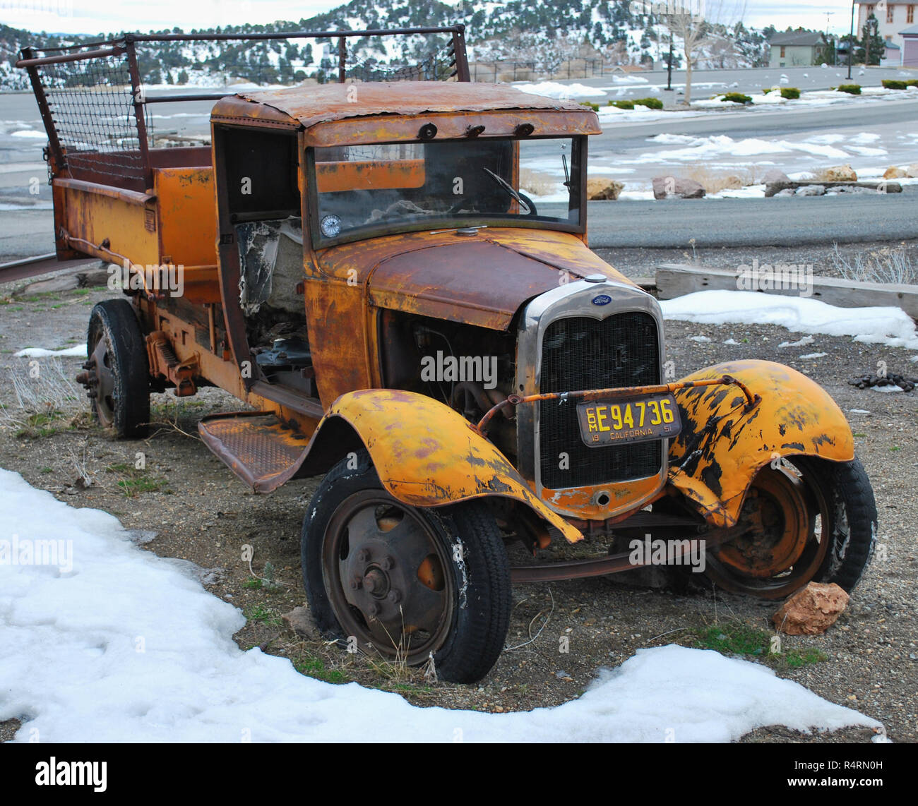 Broken down truck hi-res stock photography and images - Alamy