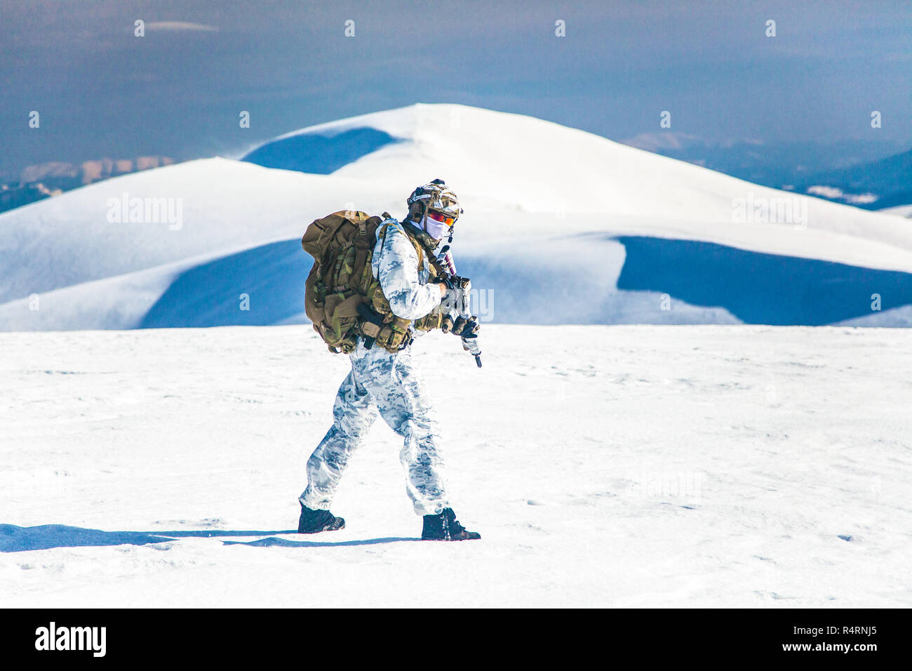 Arctic warfare tactics hi-res stock photography and images - Alamy