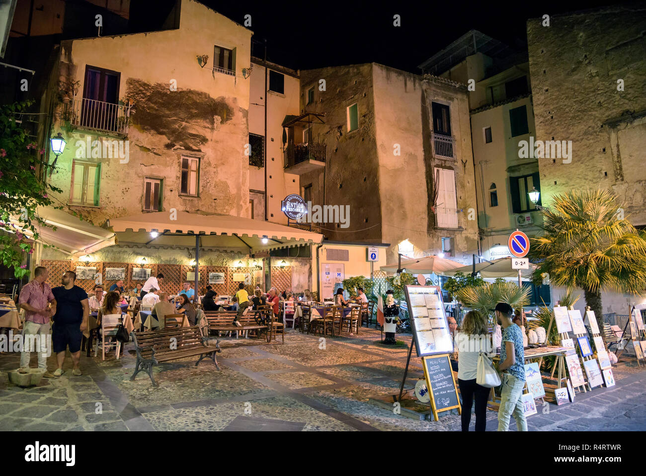 Tropea cafe hi-res stock photography and images - Alamy