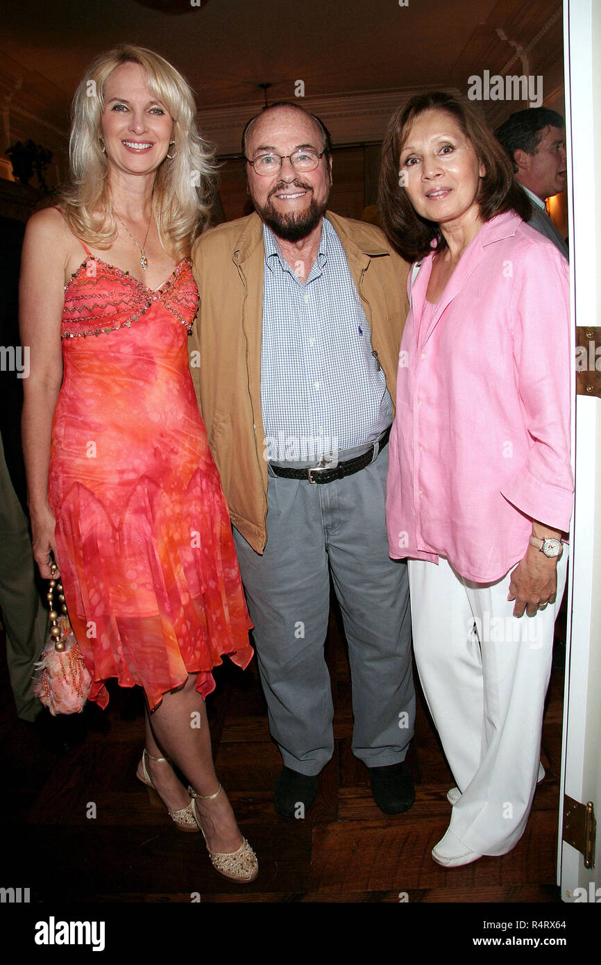 NEW YORK - AUGUST 14: Sara Herbert-Galloway, James Lipton and Kedakai ...