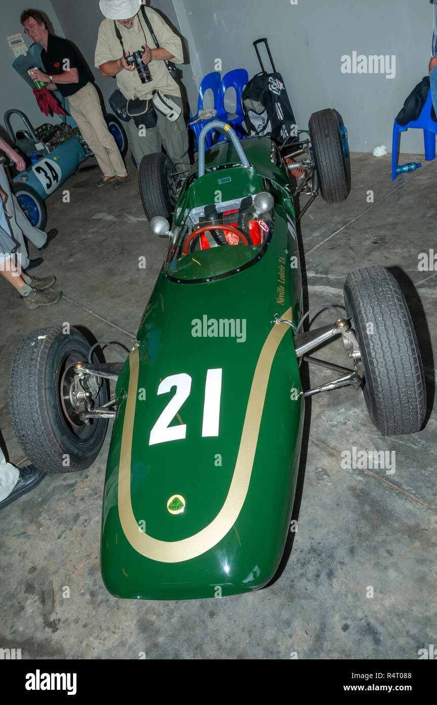 Classic and historic car racing meet held at the Zwartkops racetrack ...