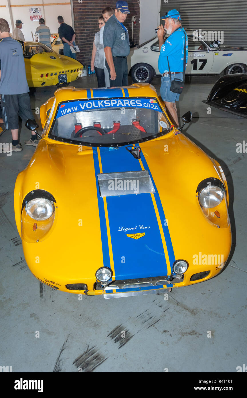 Classic and historic car racing meet held at the Zwartkops racetrack ...