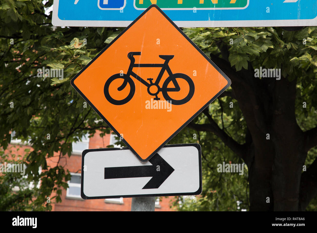 Cycle Lane Sign Dublin Ireland Stock Photo Alamy cycle-lane-sign-dublin-ireland-stock-photo-alamy