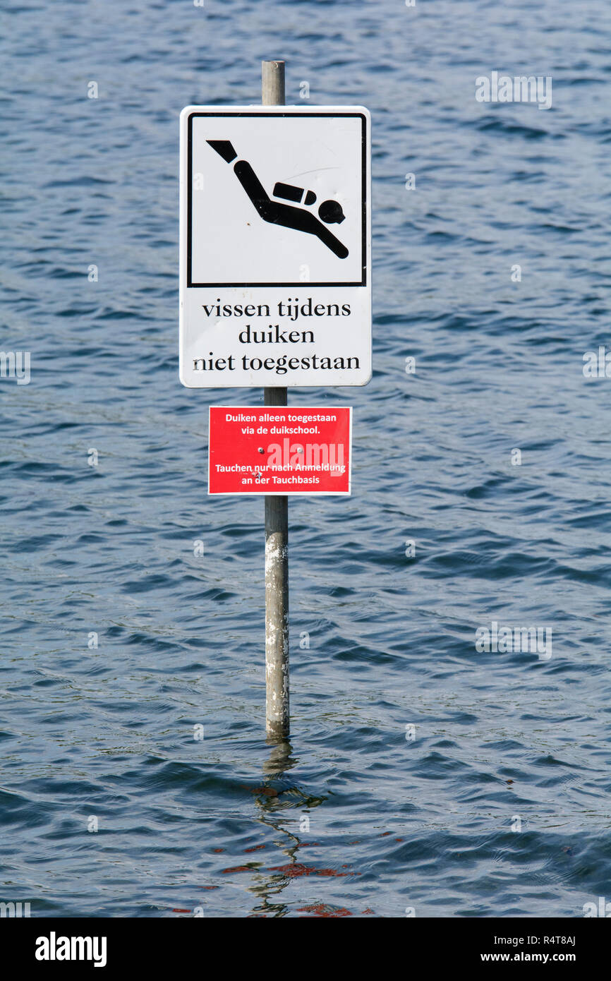 warning sign - diver Stock Photo - Alamy