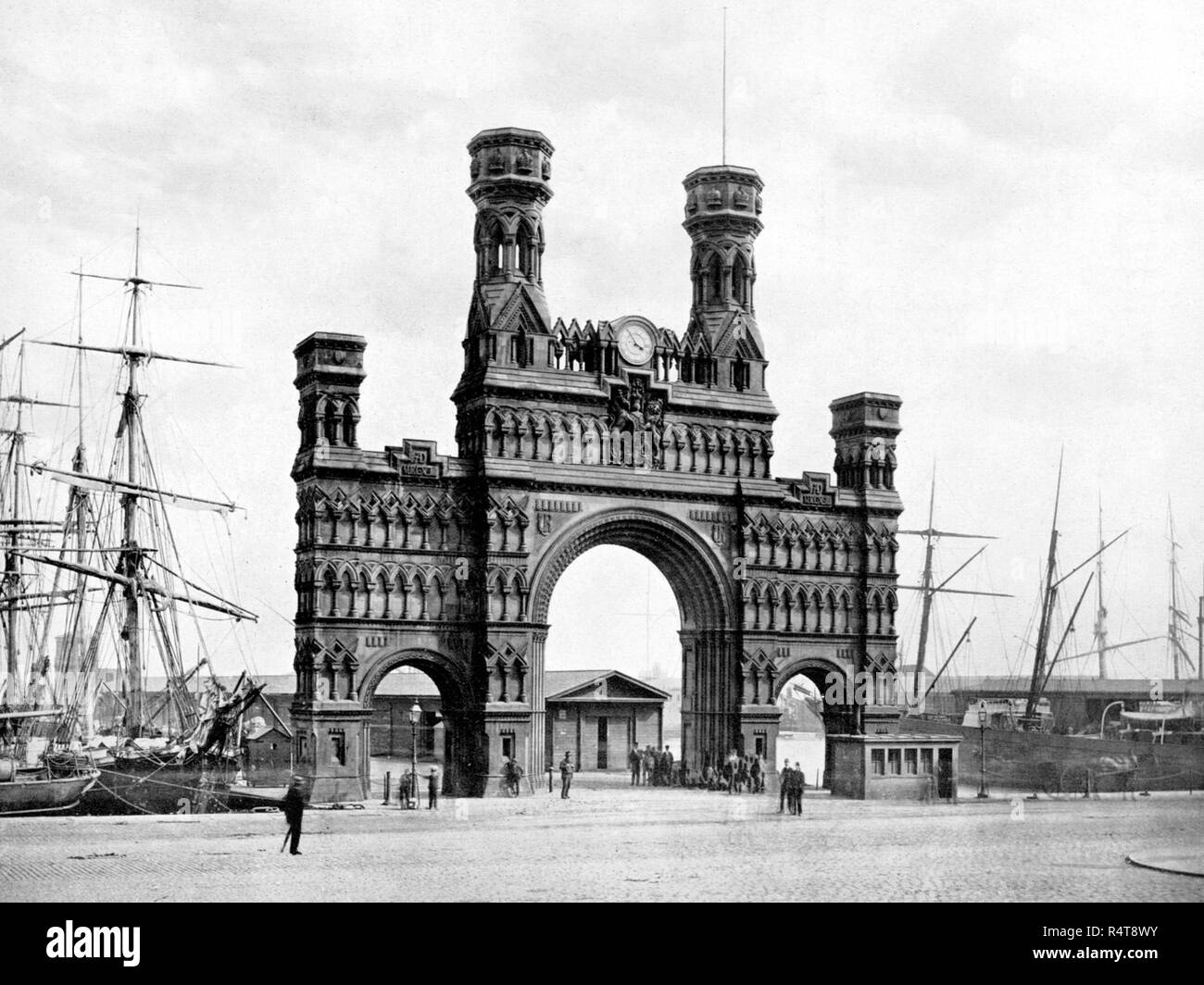 Victorian dundee hi-res stock photography and images - Alamy
