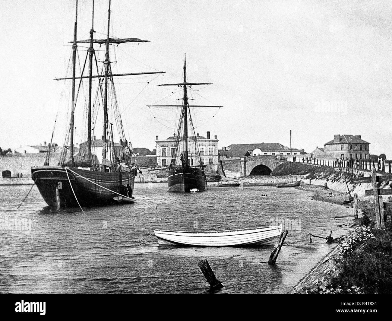 Dungarvan harbour hi-res stock photography and images - Alamy
