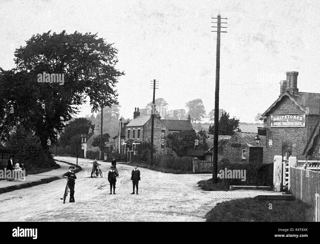 Lowdham early 1900s Stock Photo - Alamy