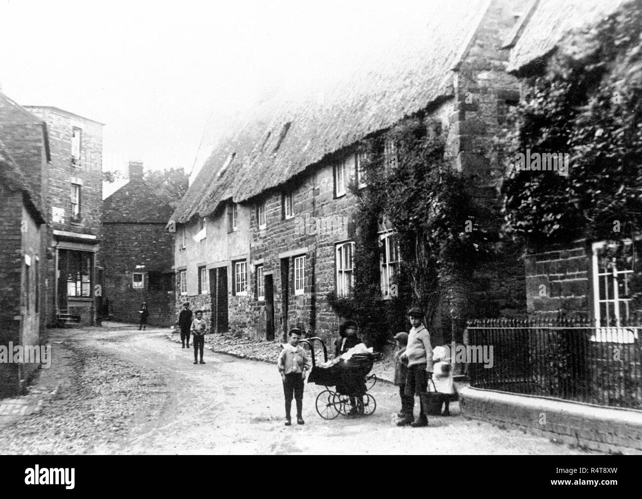 Lower Heyford early 1900s Stock Photo - Alamy