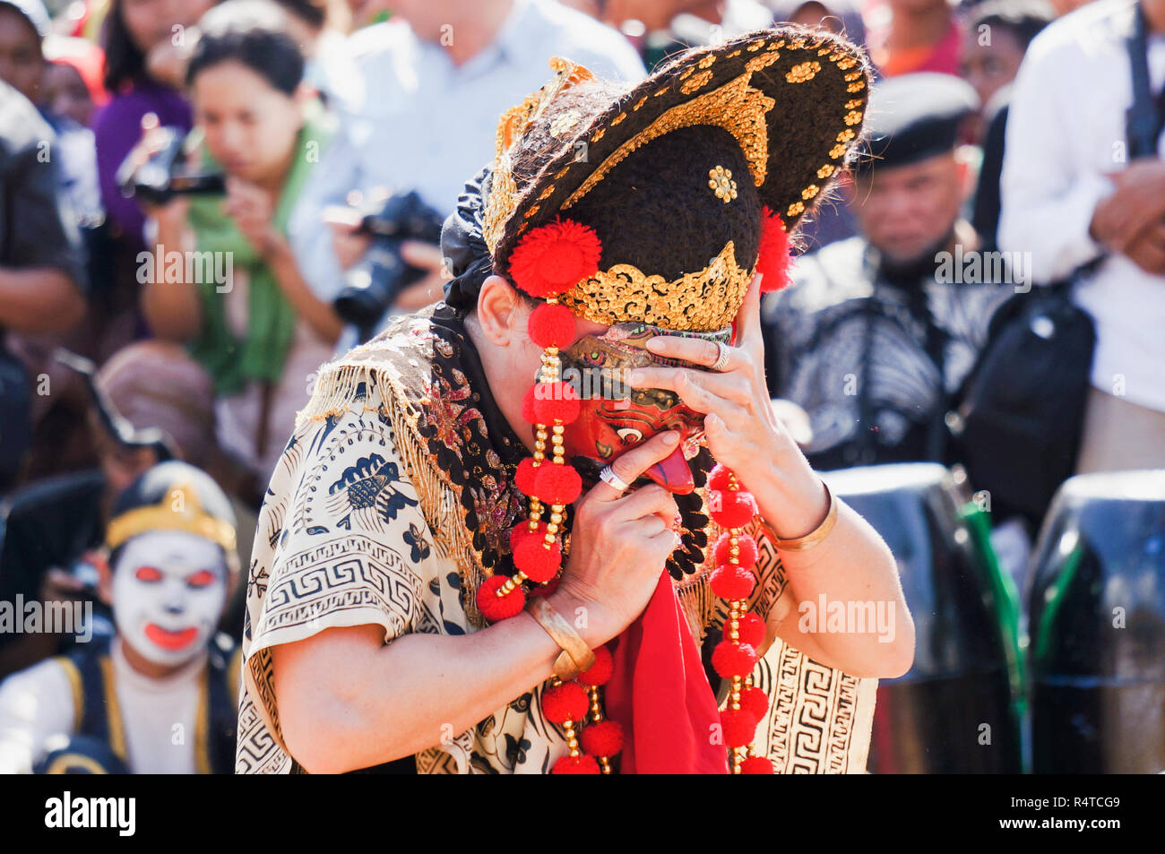 Topeng kelana hi-res stock photography and images - Alamy
