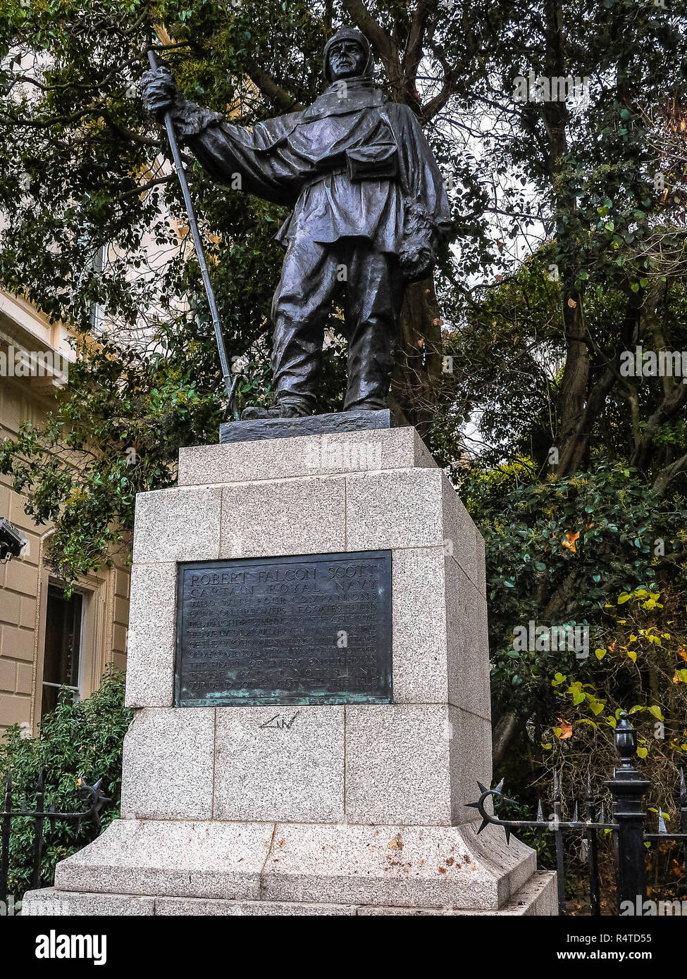 Captain Robert Falcon Scott, R.N. memorial,Waterloo Place, London ...
