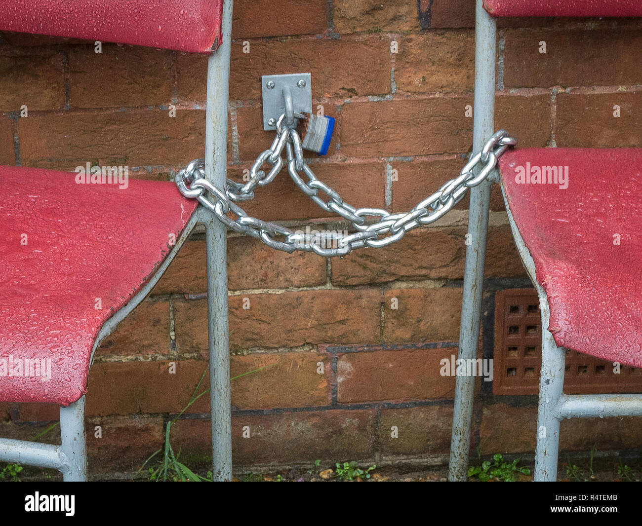 Rain Chains High Resolution Stock Photography and Images - Alamy