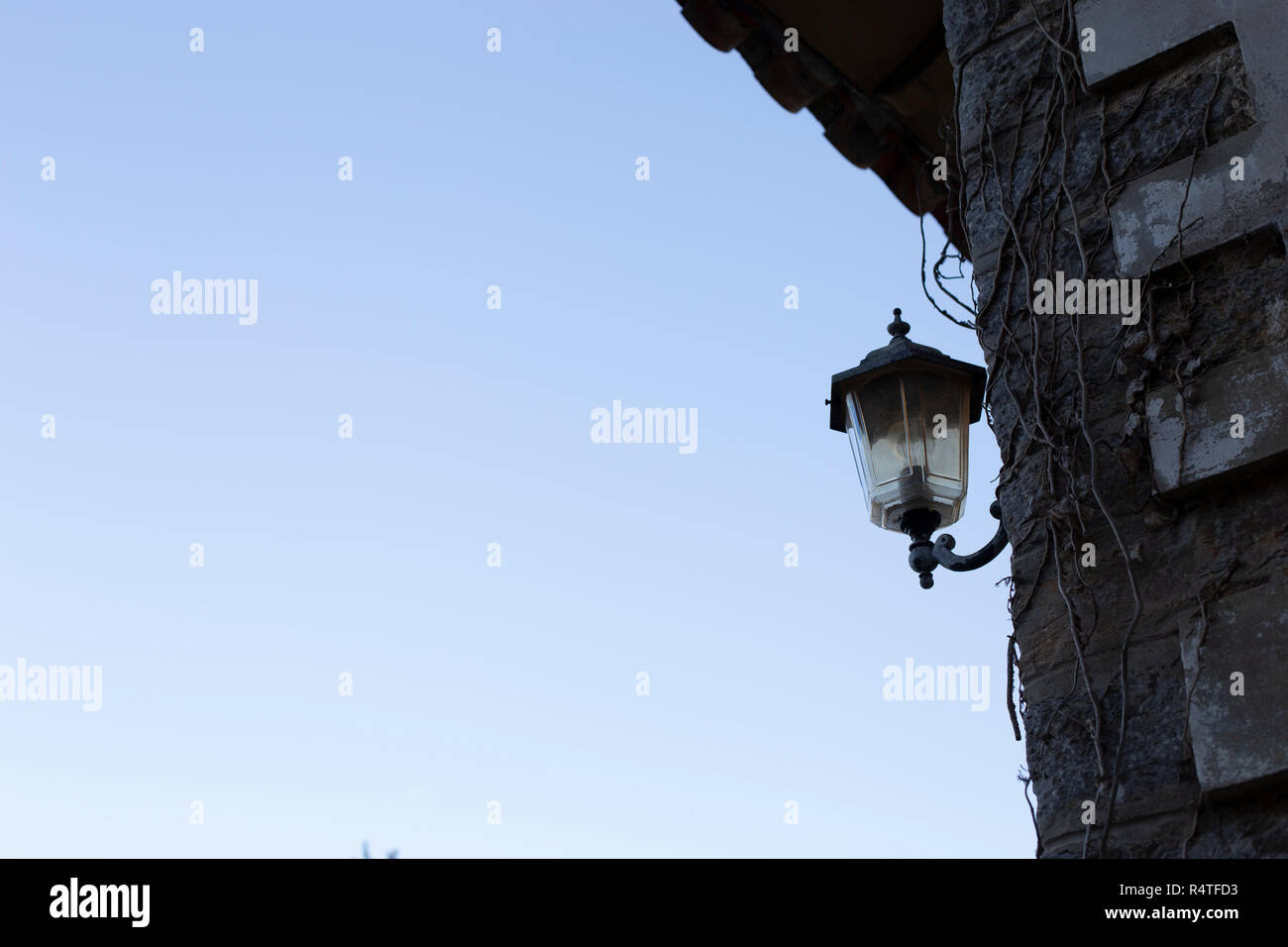 Lamp post street lampost streetlight hi-res stock photography and ...