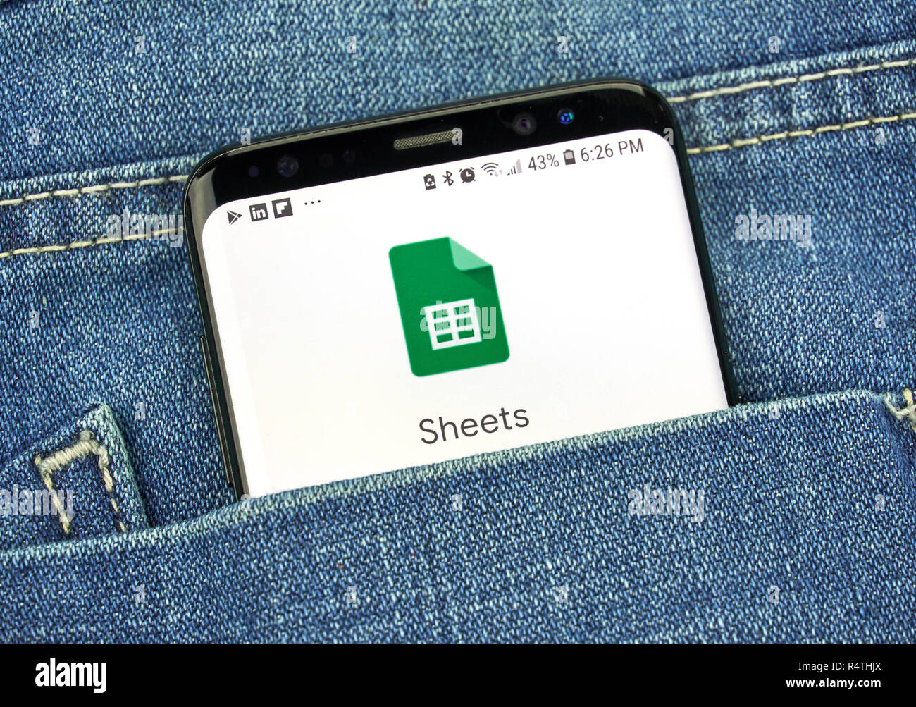 Smart sheets hi-res stock photography and images - Alamy