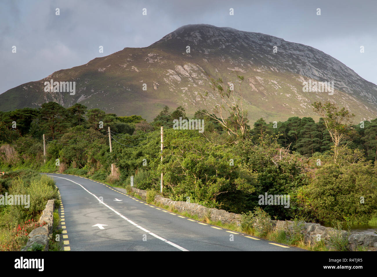 Open Road, Connemara National Park, Ireland Stock Photo - Alamy