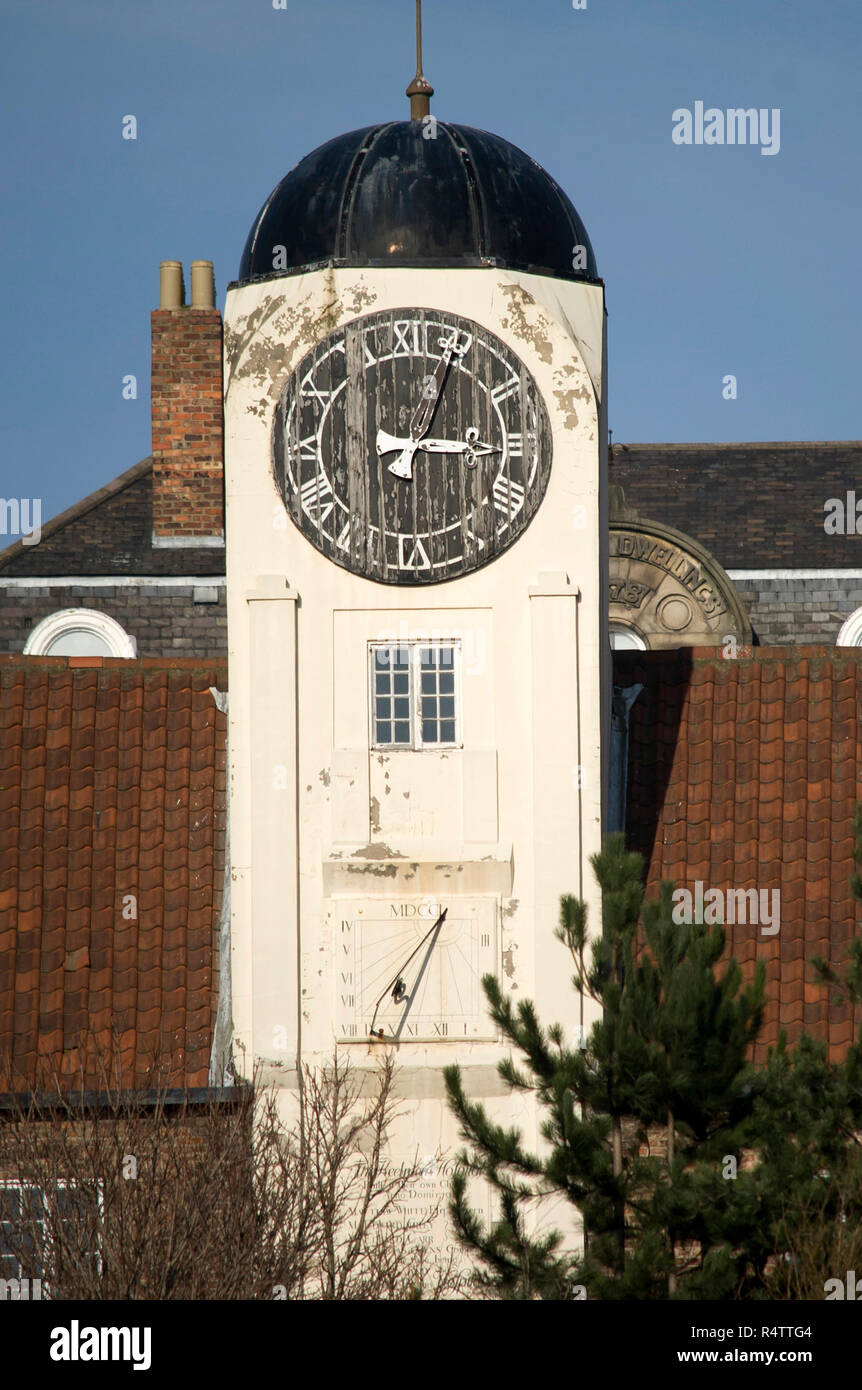 Clock tower on the Keelman's Hospital, Newcastle-upon-Tyne Stock Photo ...