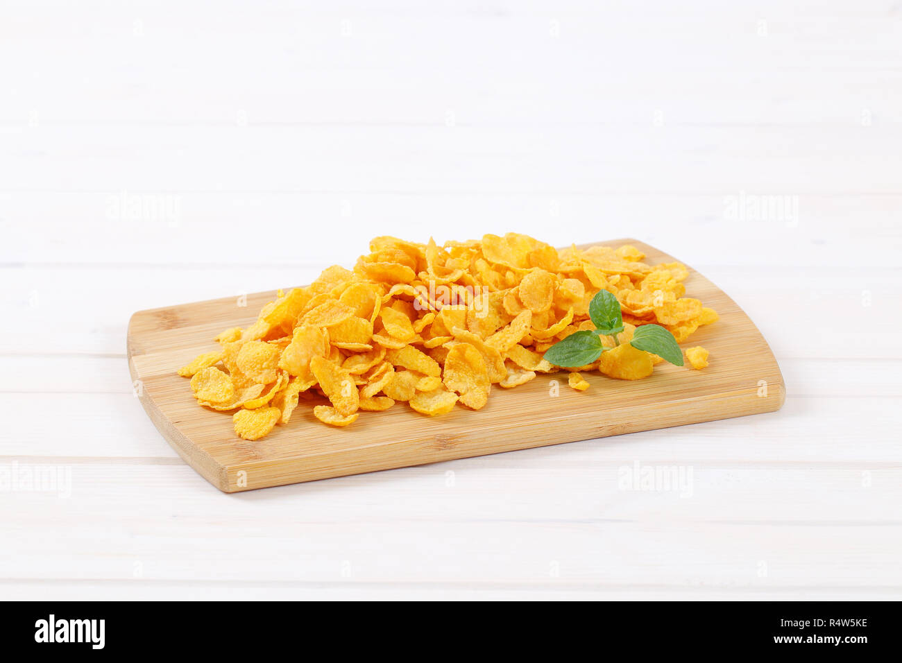 pile of corn flakes Stock Photo - Alamy