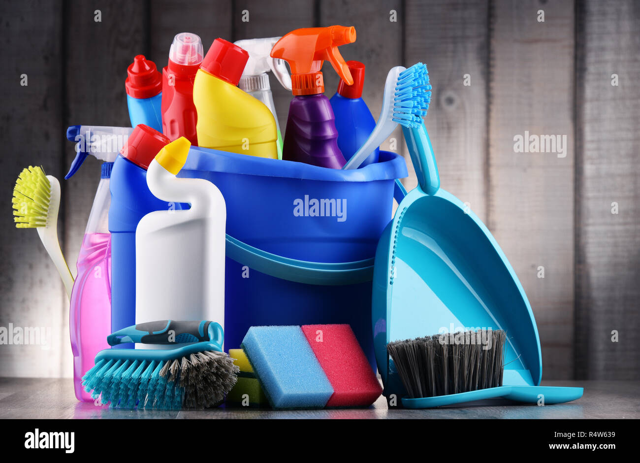 Variety of detergent bottles and chemical cleaning supplies Stock Photo ...