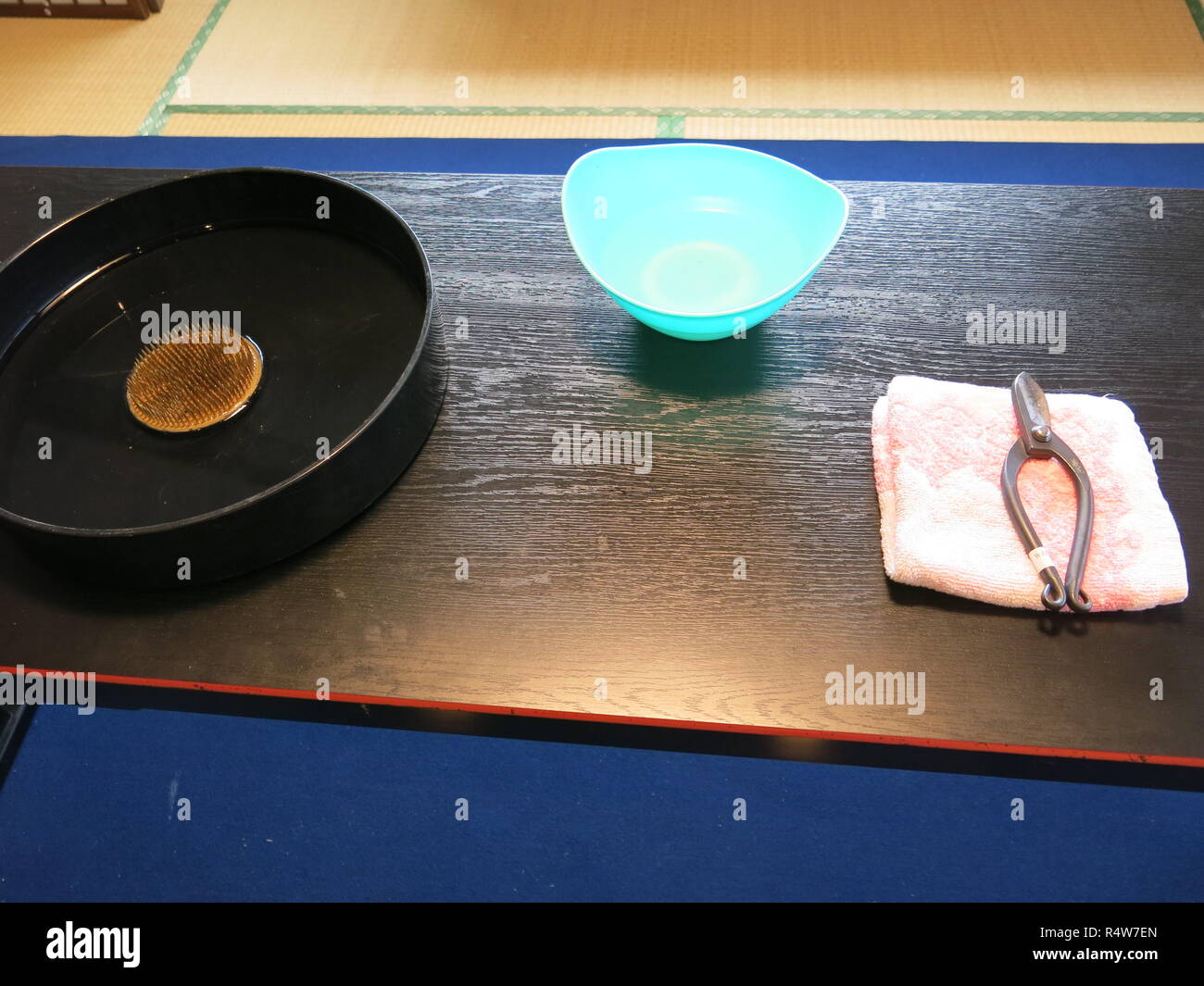 School tuition japan hi-res stock photography and images - Alamy