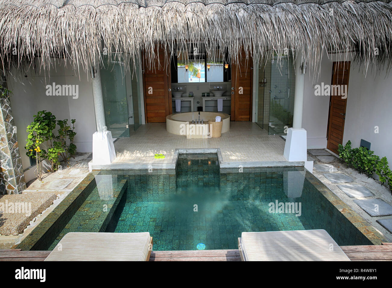 The maldives swimming pool Stock Photo - Alamy