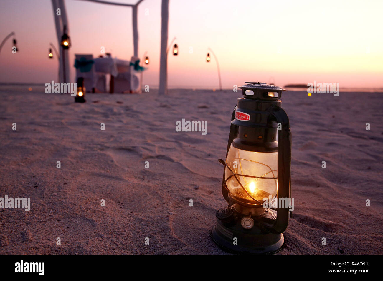 Maldives oil hi-res stock photography and images - Alamy