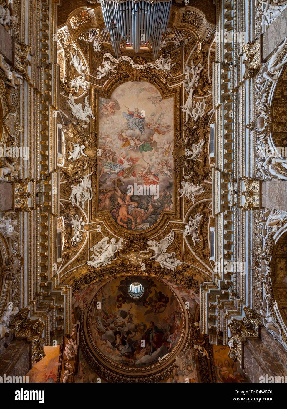 Vault dome hi-res stock photography and images - Alamy