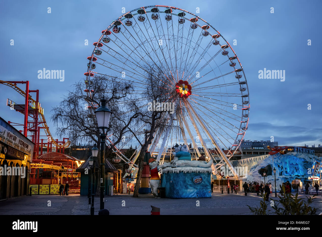 Vienna, Austria - December 29, 2017. Giant Ferris Wheel and winter ...