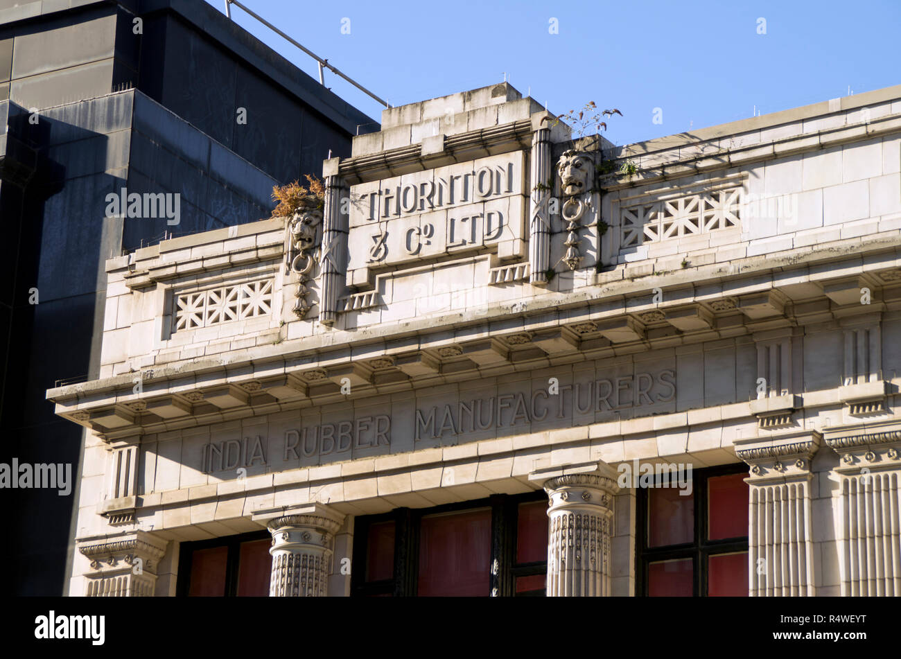 Lion building hi-res stock photography and images - Alamy