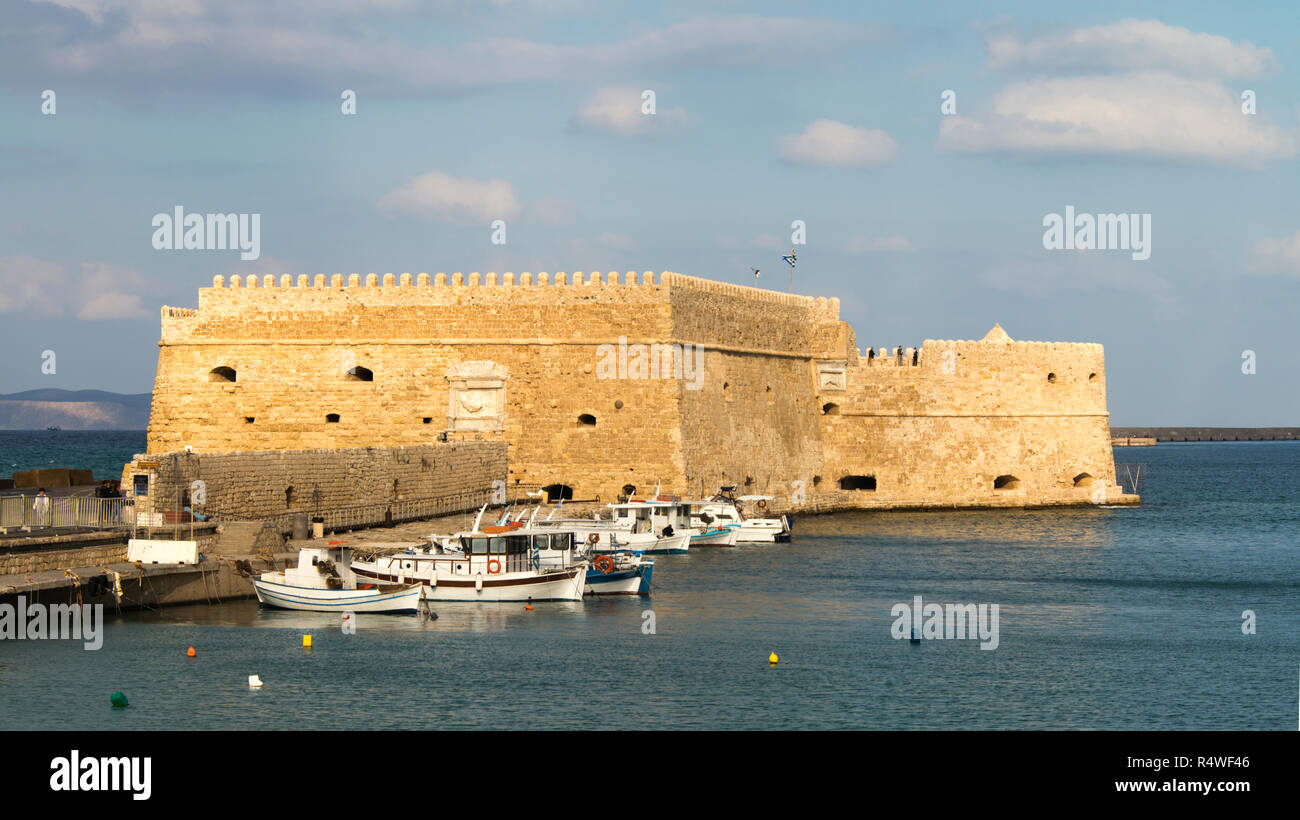 Hania harbour hi-res stock photography and images - Alamy