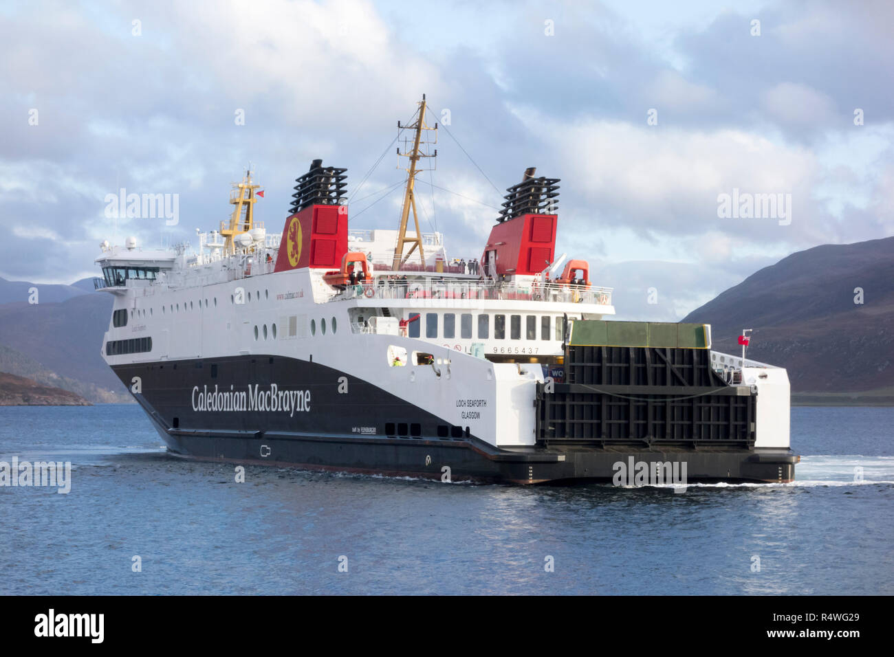 The MV Loch Seaforth Caledonian Macbrayne Ferry docking at Ullapool ...