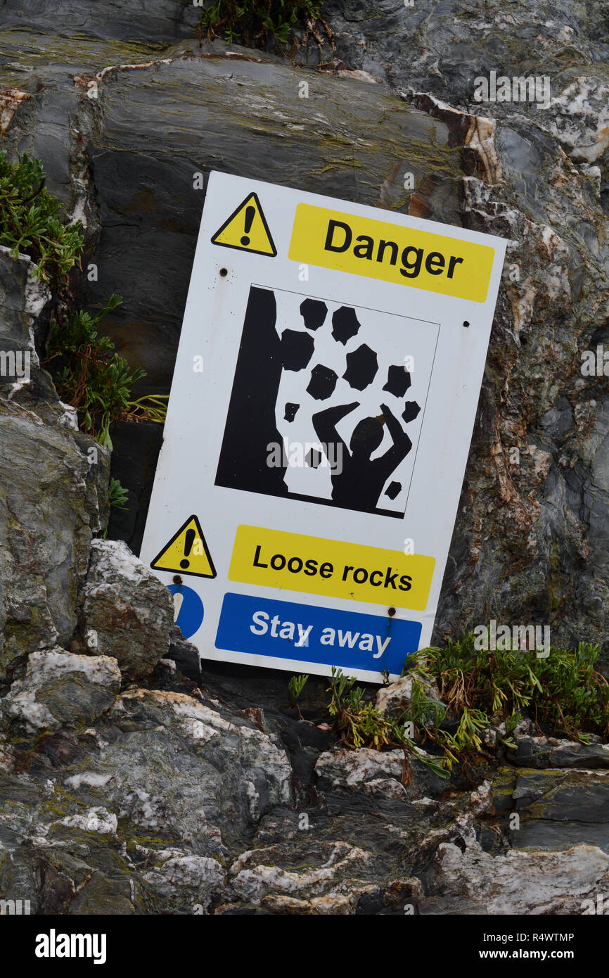 Warning sign loose rocks hi-res stock photography and images - Alamy