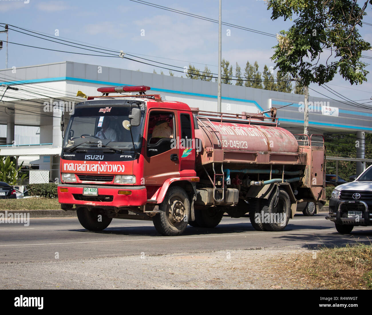 Thai fire engine hi-res stock photography and images - Alamy