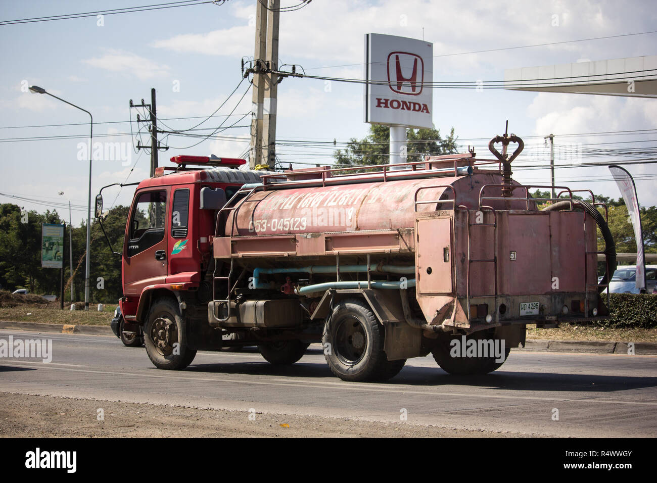 Thai fire engine hi-res stock photography and images - Alamy