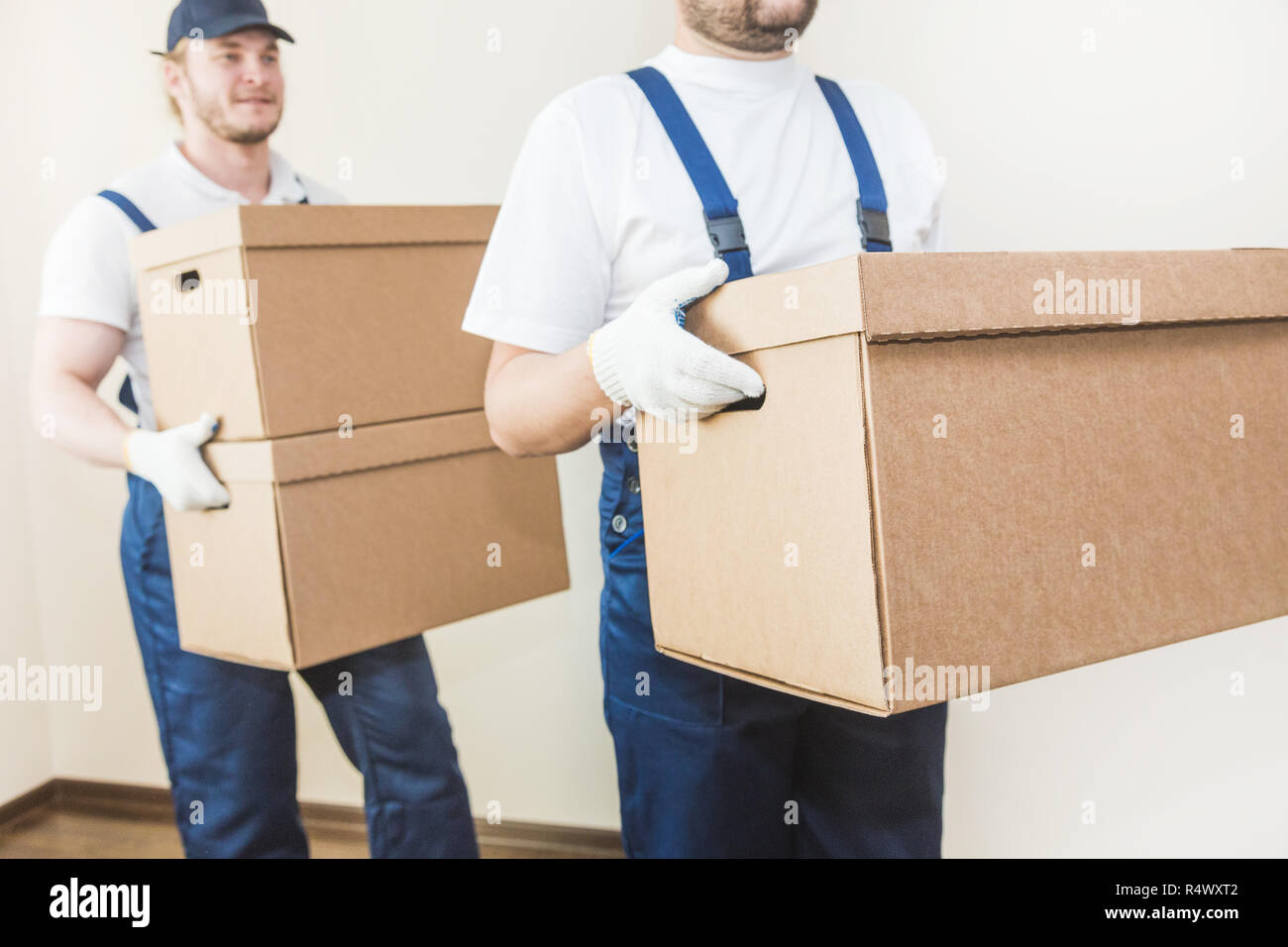 Male loaders hi-res stock photography and images - Alamy