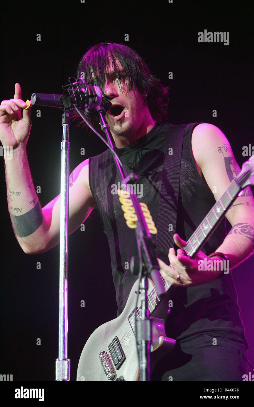 Three days grace hi-res stock photography and images - Alamy