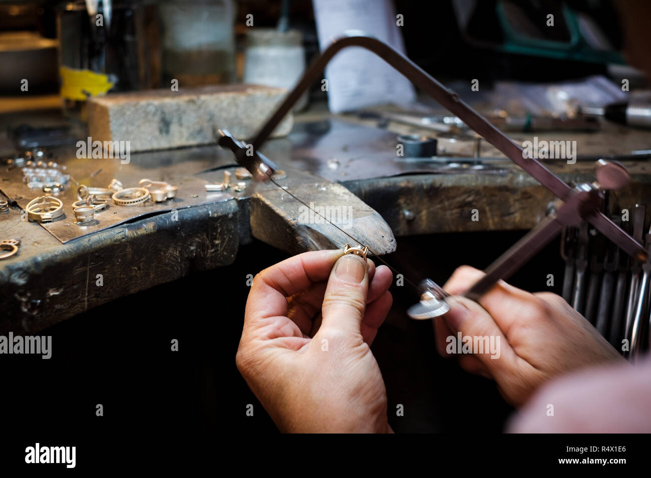Making a diamond ring hi-res stock photography and images - Alamy