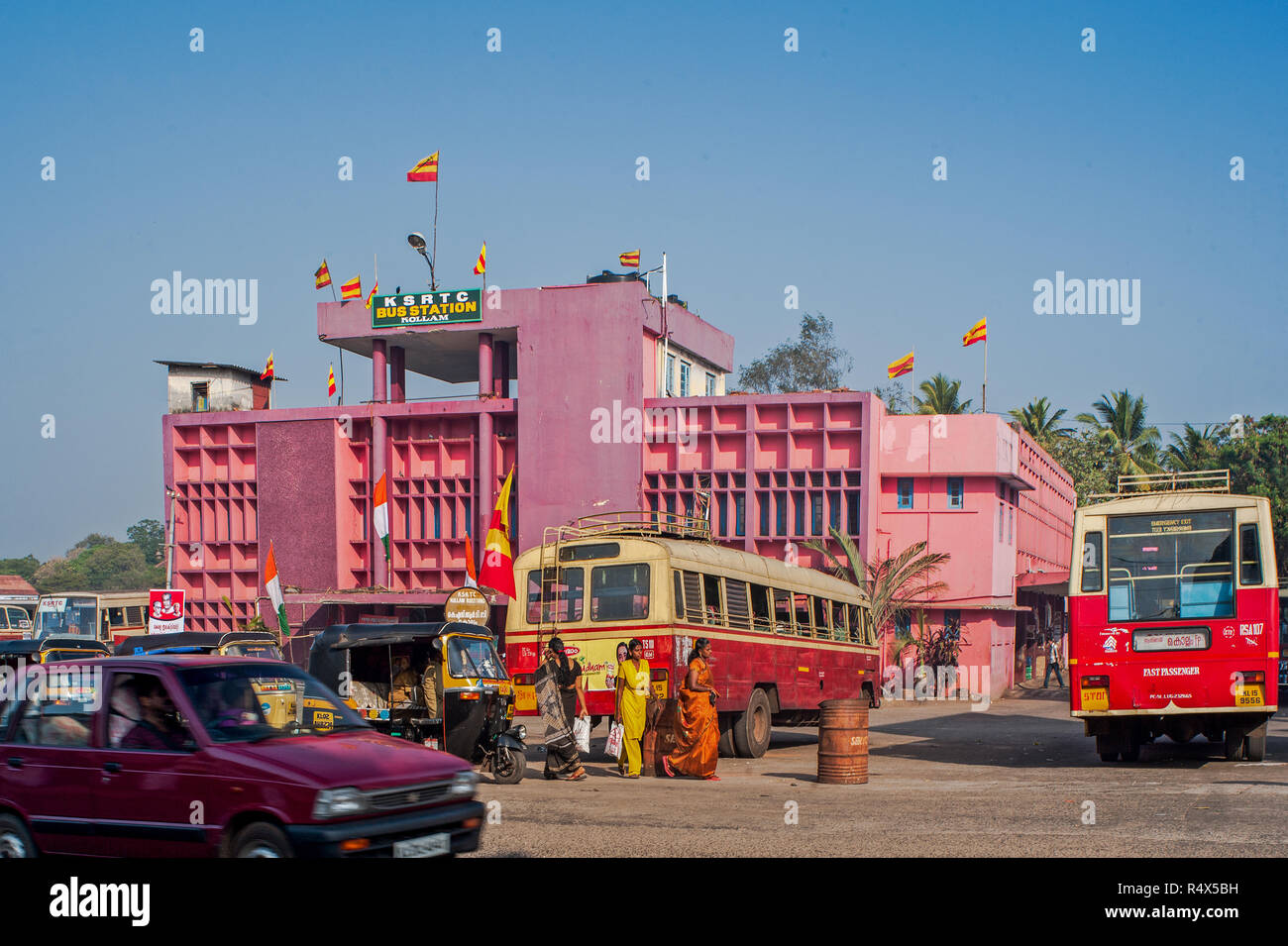 Ksrtc bus hi-res stock photography and images - Alamy