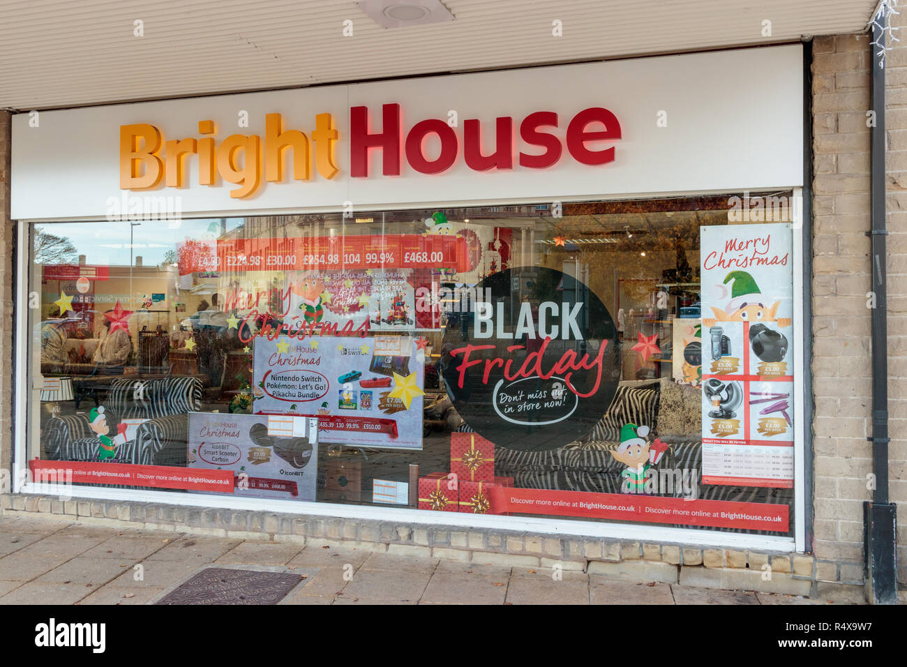 BrightHouse store, Longcauseway, Dewsbury Stock Photo - Alamy