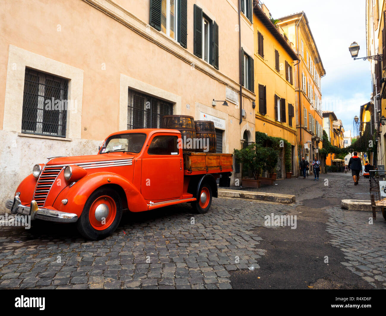 Fiat truck hi-res stock photography and images - Alamy
