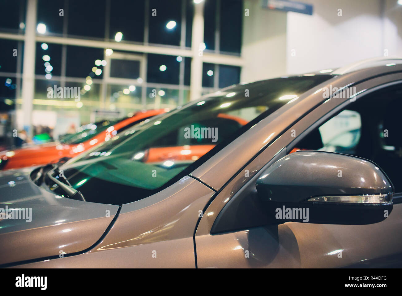 Outside car show room hi-res stock photography and images - Alamy