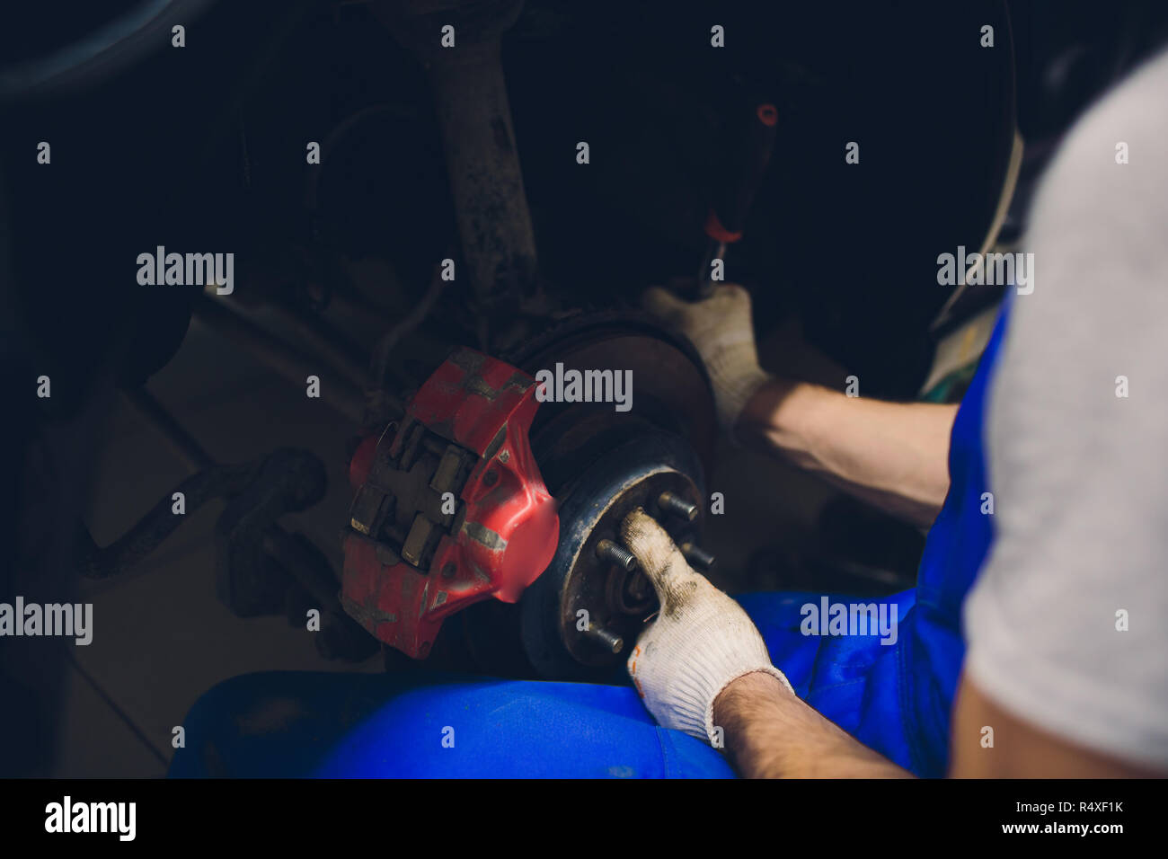 install new cv boot power steering rack Stock Photo - Alamy