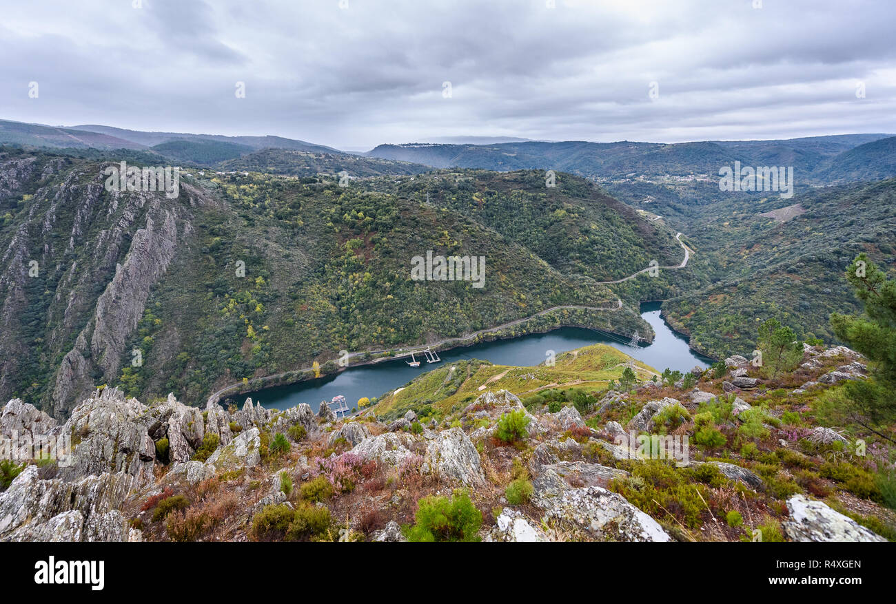 Lookout view of canyon, valley and vineyards along river Sil. Viewpoint ...