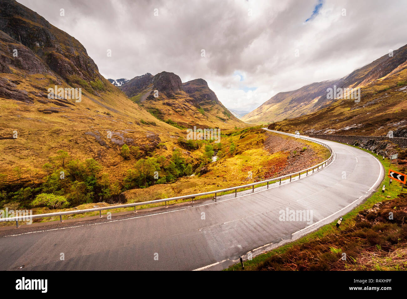 Road through the pass of glen coe hi-res stock photography and images ...
