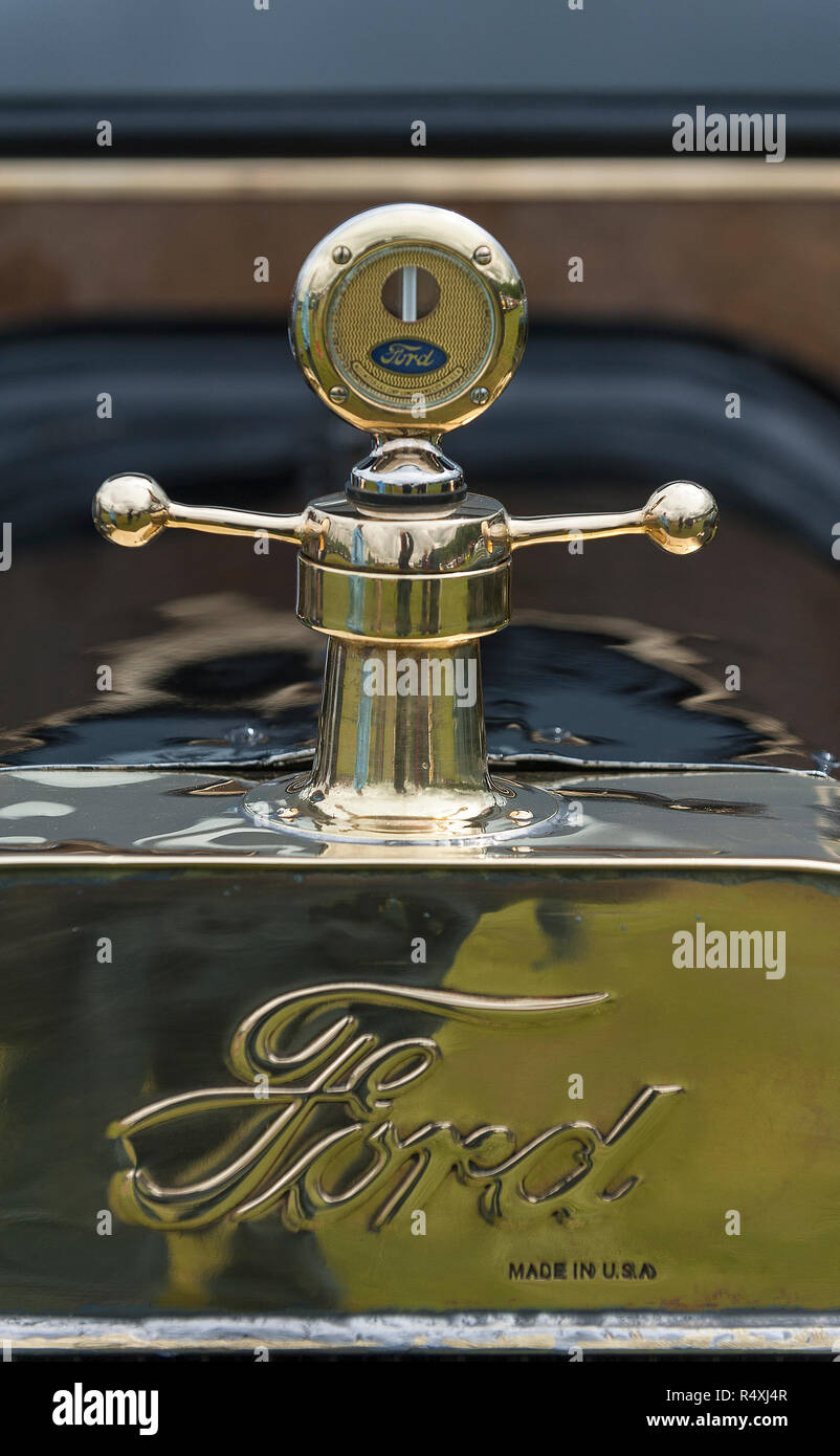 Model T Ford radiator ornament Stock Photo - Alamy