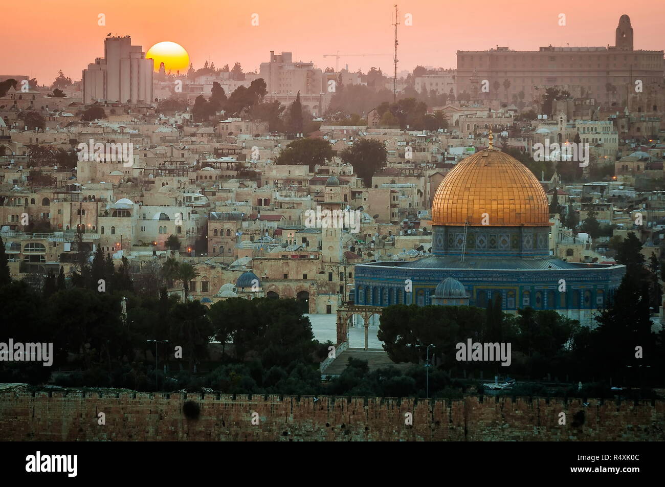 Jerusalem wall sunrise hi-res stock photography and images - Alamy